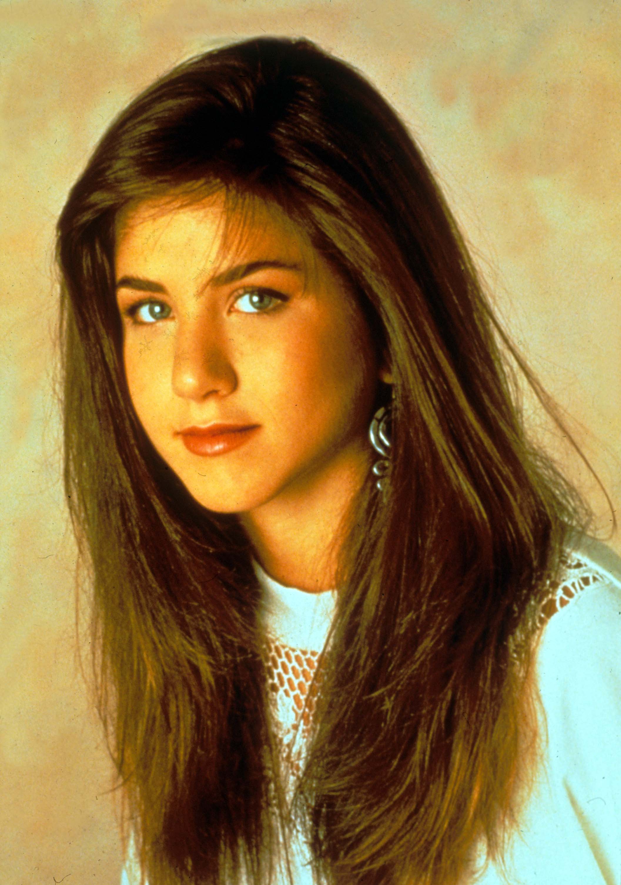 Young Jennifer Aniston Friends Young Jennifer Aniston Friends